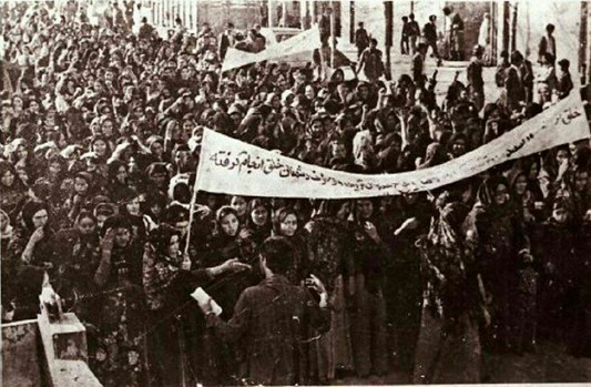چهار دهه مقاومت زنان ترکمن برای حفظ پوشش سنتی ایندیپندنت فارسی